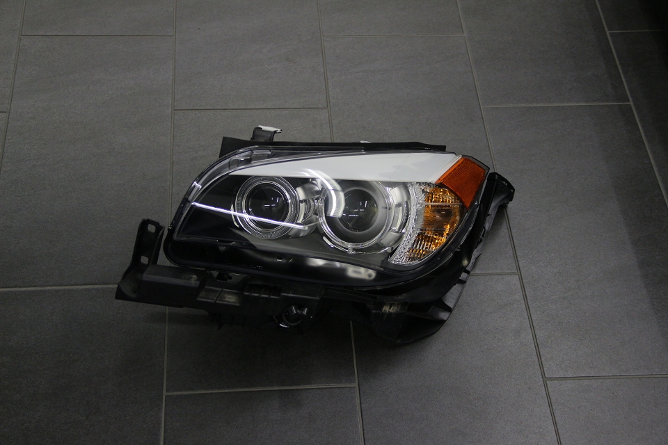 BMW X1 E84 Frontscheinwerfer Xenon Scheinwerfer Li+Re AHL USA 2993501 ...