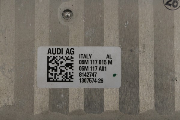 Org Audi A4 8W A7 4K A8 4N Ölkühler 06M117015M Kühler Öl oil cooler 3.0 ...