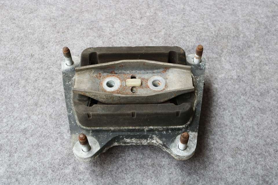 Audi A6 4F Getriebelager Lager Halter Schaltgetriebe 4F0399151AM ...