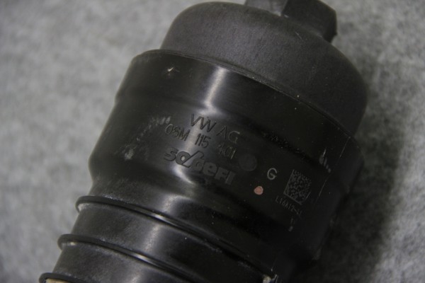 Audi A4 A5 A6 A8 Q5 VW Filtergehäuse 06M115401F Ölfilter ...