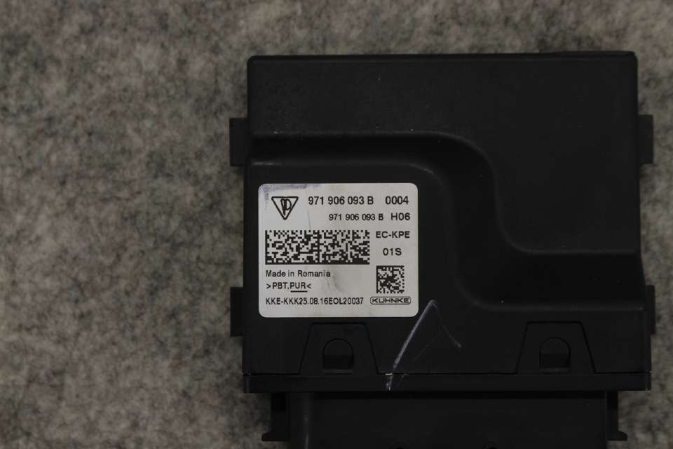 Org Audi RS3 RS4 8W A5 S5 RS5 F5 Steuergerät Kraftstoffpumpe control ...