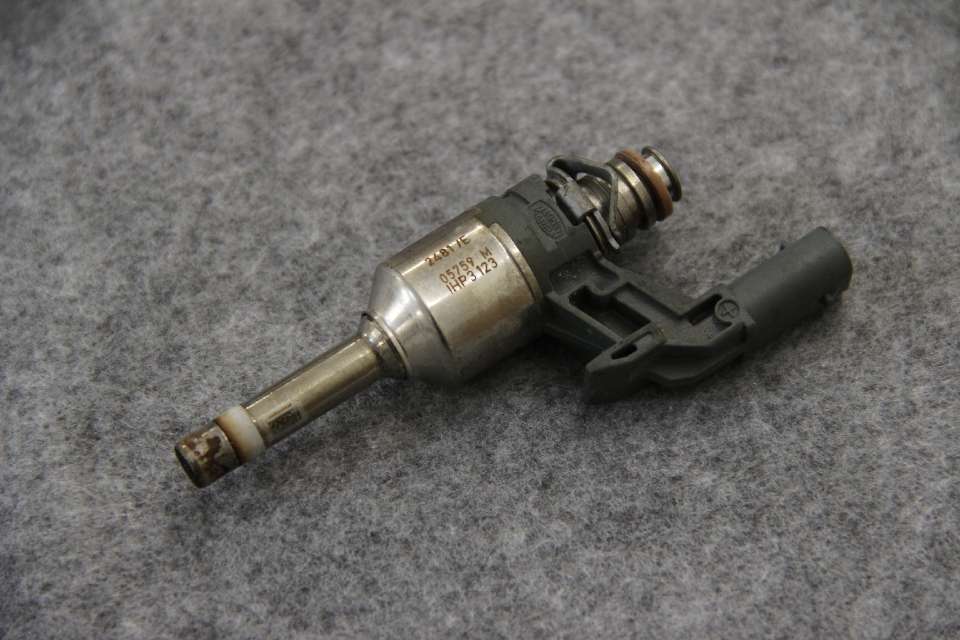 Original Audi A8 4H W12 Einspritzdüse 07P906036B Injector injection ...